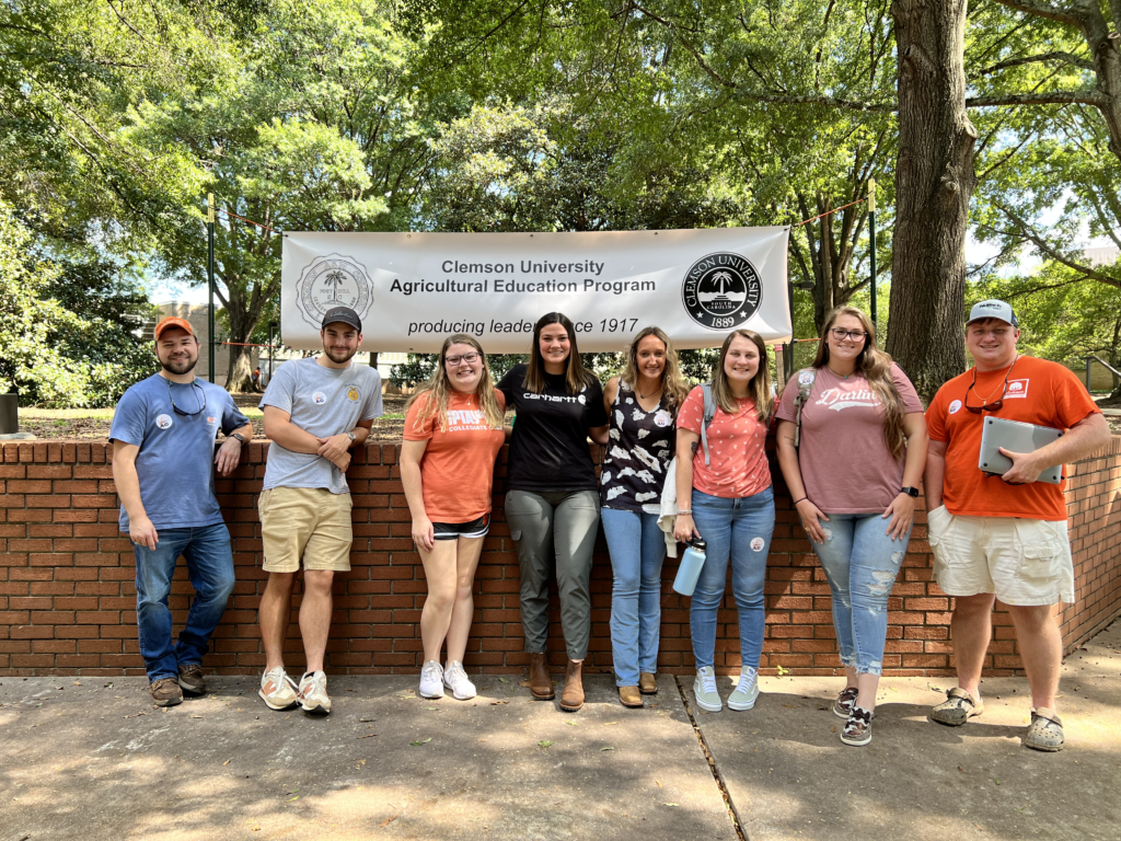 Interested in teaching – Teach AG S.C.